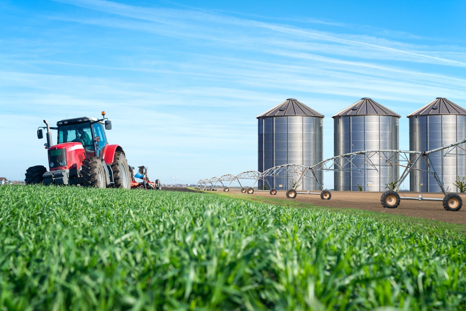 Silo vs Grain Bin: Which Is Right for Your Farm?